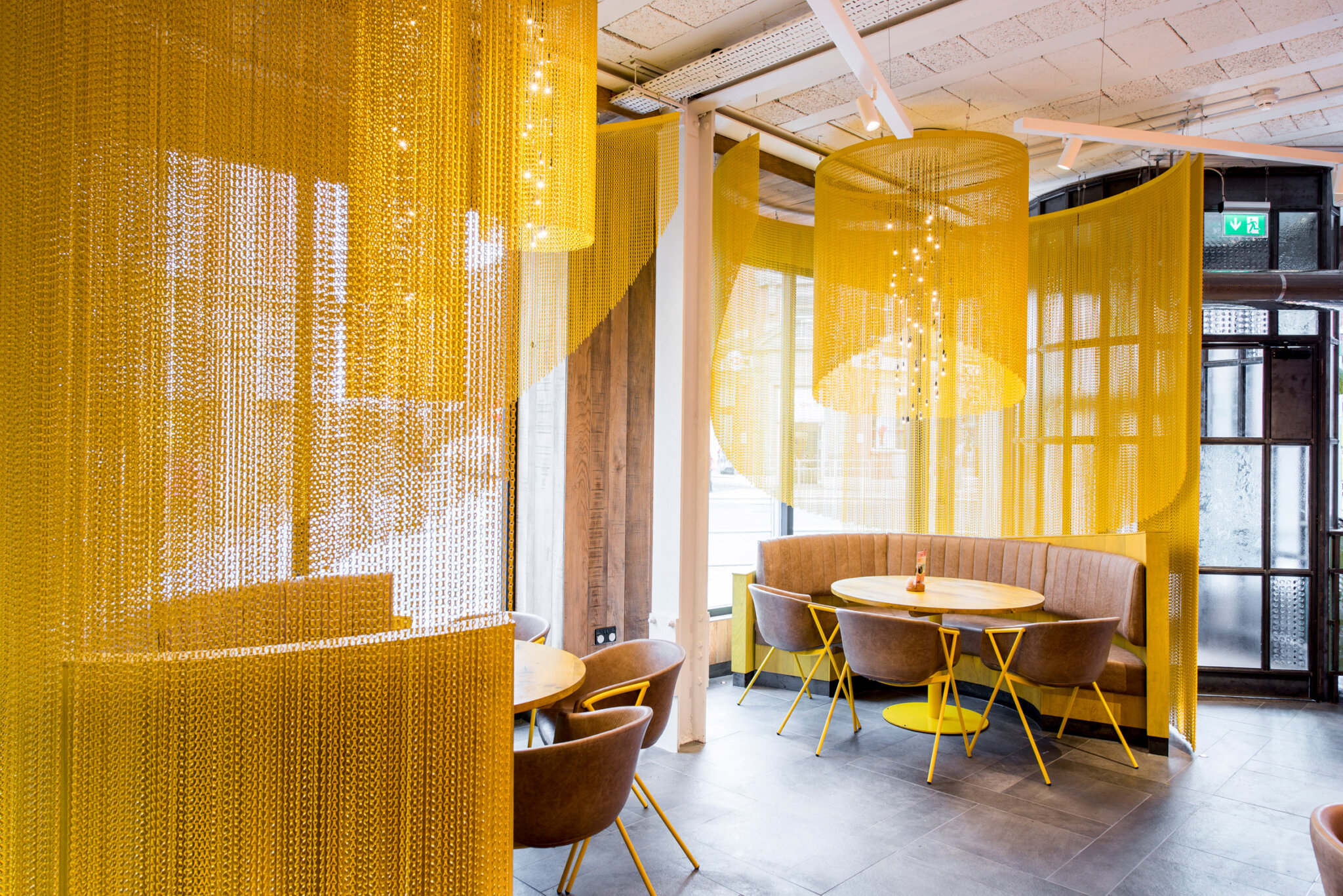 Kriskadecor Transforms with Aluminum Chains - ICFF